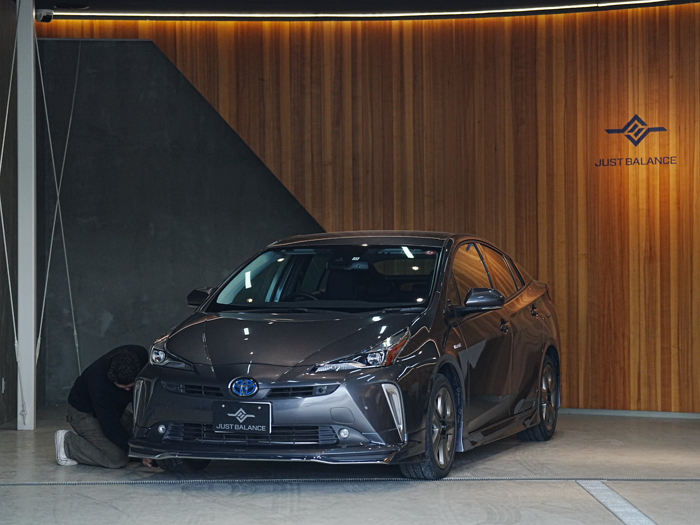 堺市のお客様 プリウス ガラスコーティング モデリスタ取り付け – Detailing Shop JUST BALANCE